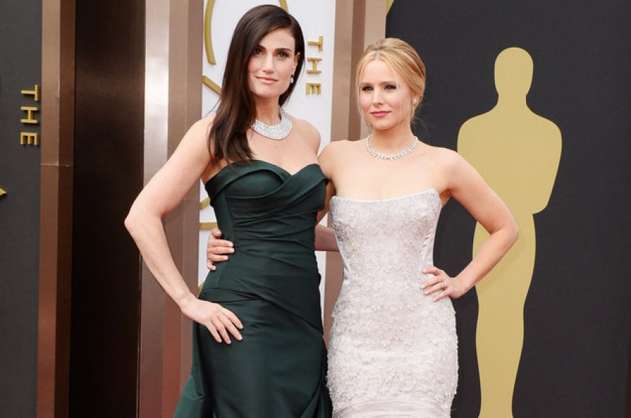 Kristen Bell dhe Idina Menzel me ceremoni të dyfishtë në “Walk of Fame ...