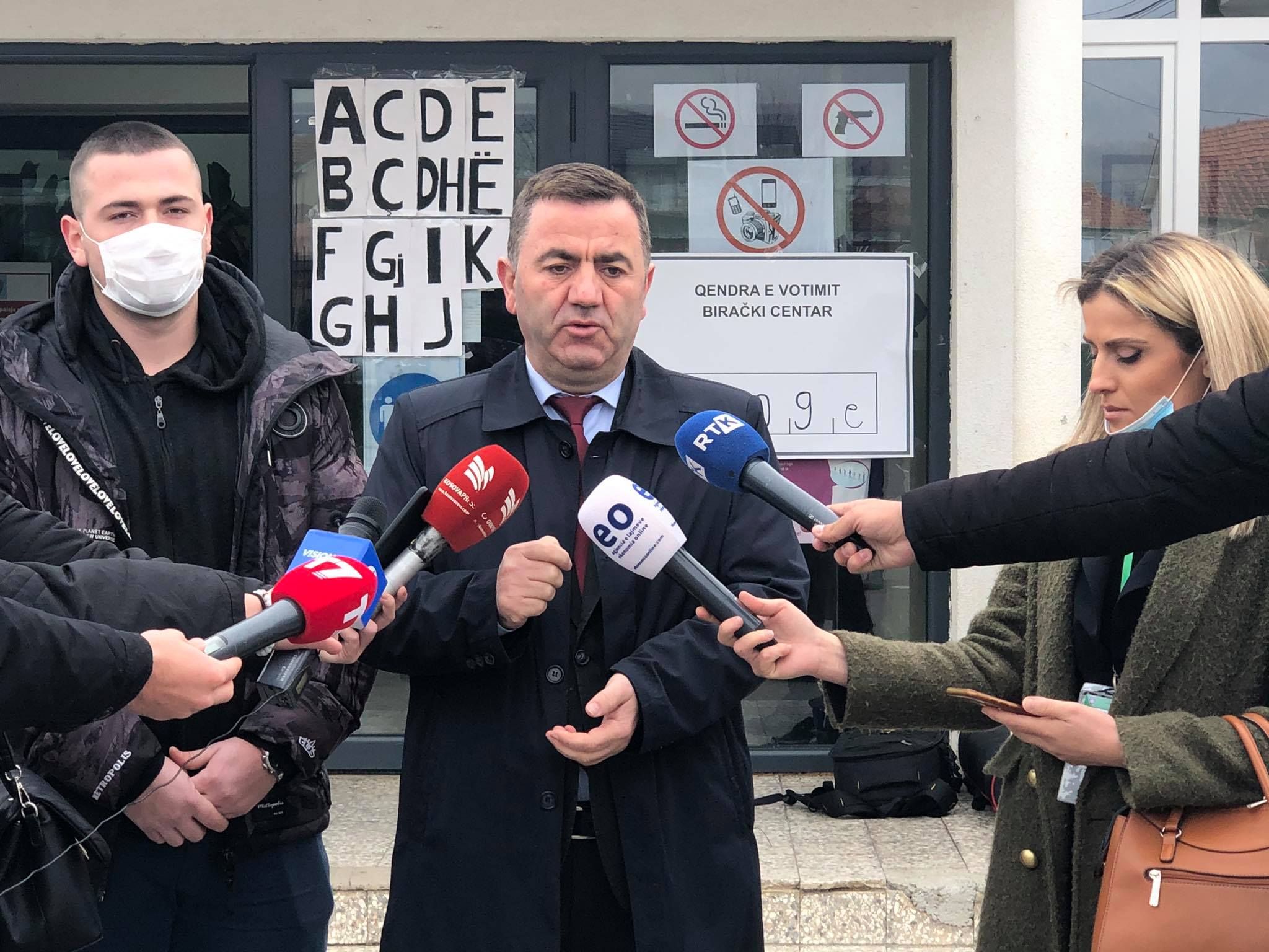 Voton Naim Fetahu: Llapjanët të votojnë për ndryshimin e vërtetë, jo ...