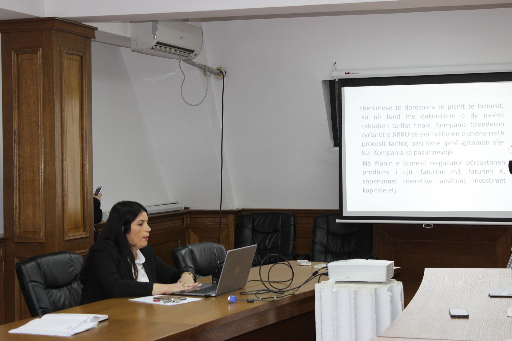 KRU “Gjakova” mban dëgjim publik për Procesin Tarifor 2022-2024 ...