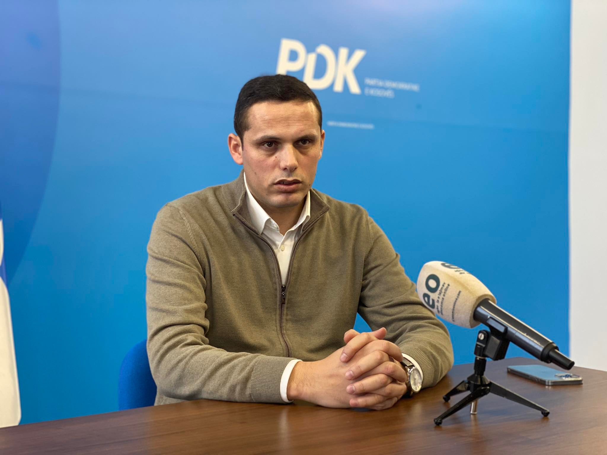 Reagon Gruda: Ministrja Haxhiu në sallën e gjyqit i bëri presion ...