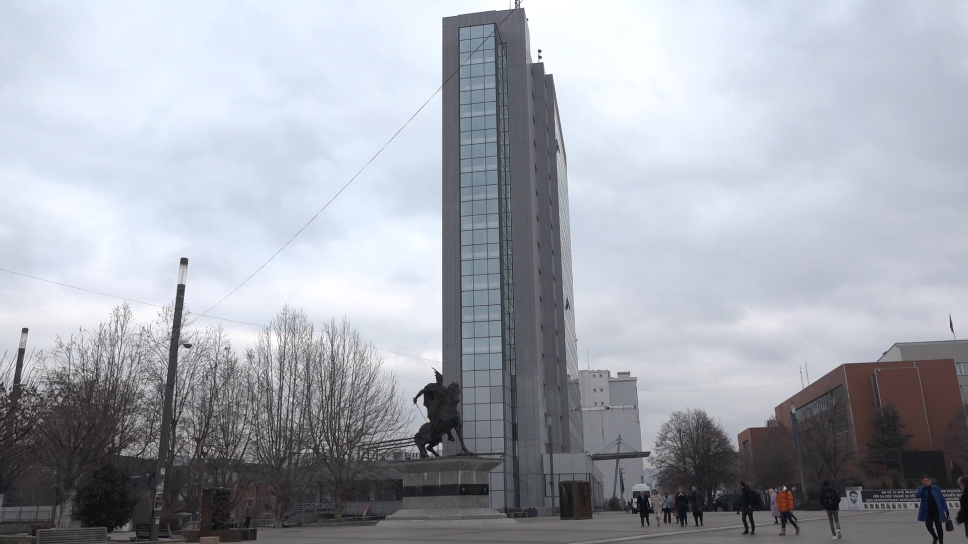 Nisin pushimet për punonjësit e shtetit, ky është kalendari i festave – Ekonomia Online