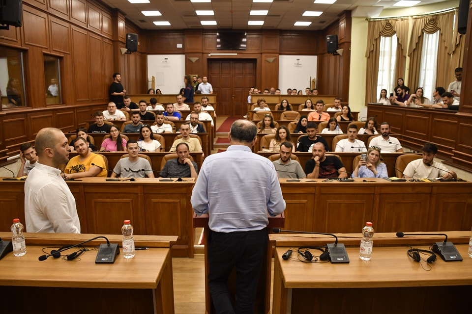 Lansohet programi i trajnimit dhe punësimit të 100 të rinjve në Prizren ...