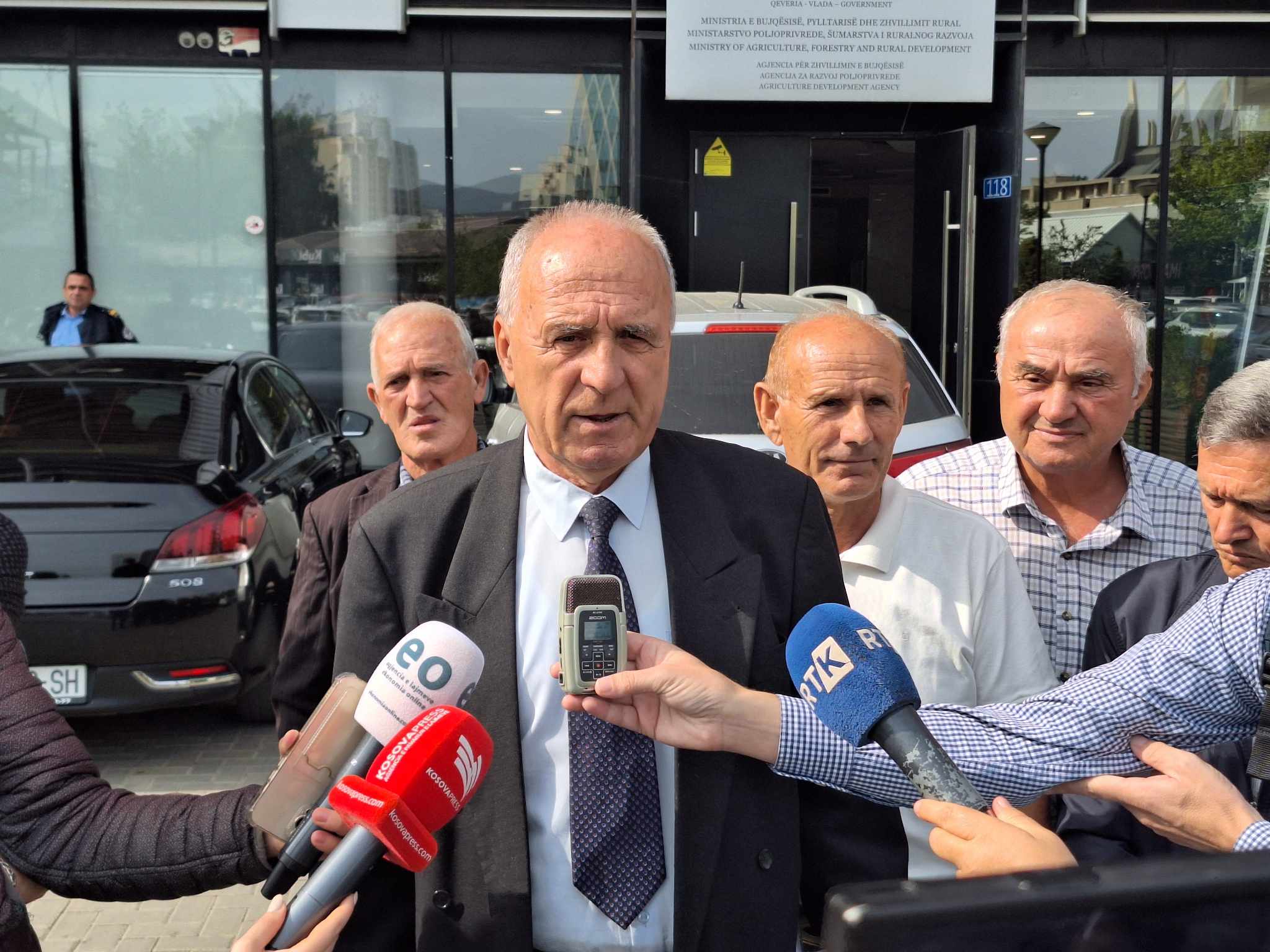 Bujqit ankohen për ngritjen e çmimeve të naftës e cilësinë e farës së ...