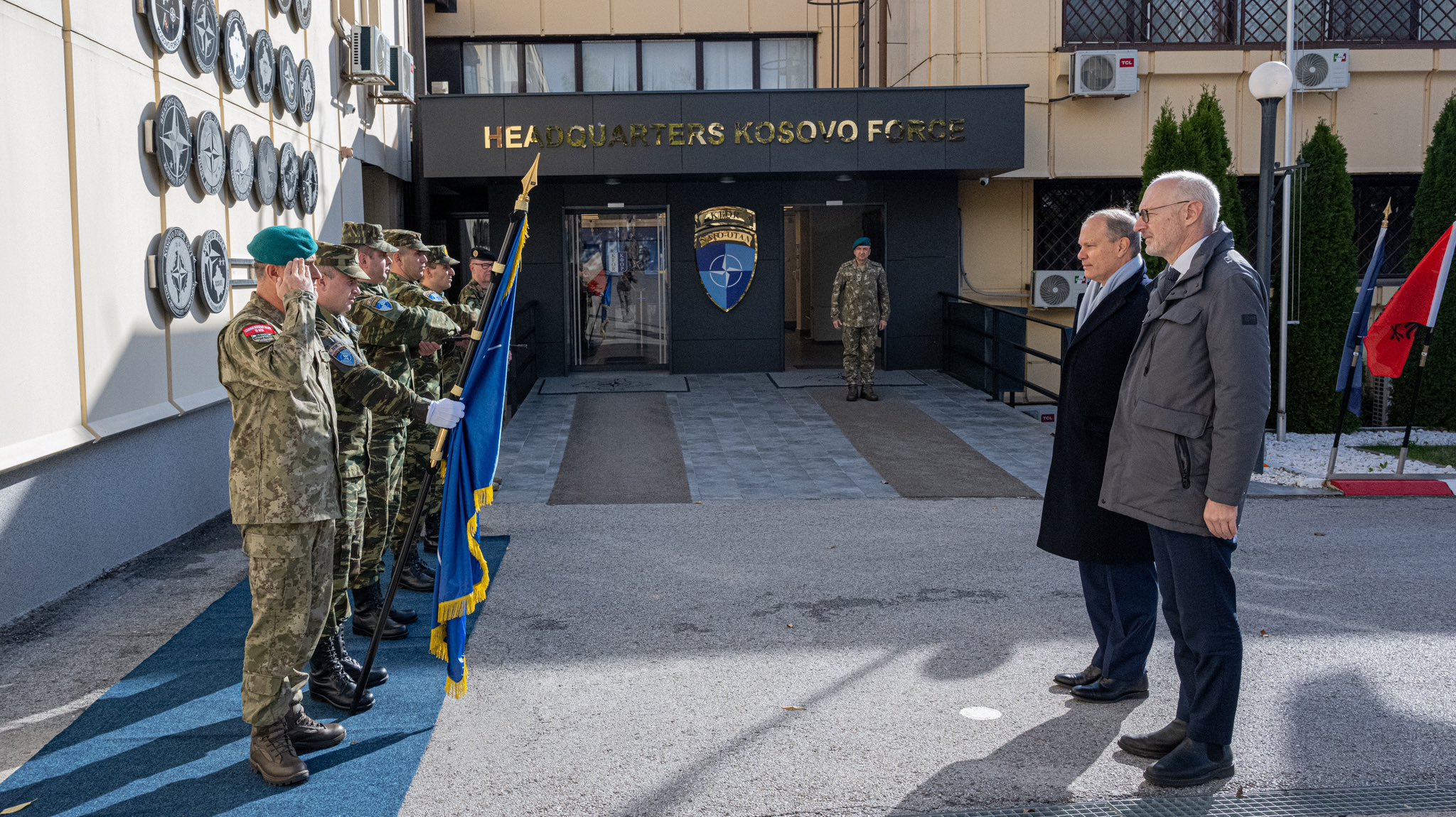 Emisari Special i Francës në Prishtinë, bashkë me ambasadorin Guerot ...