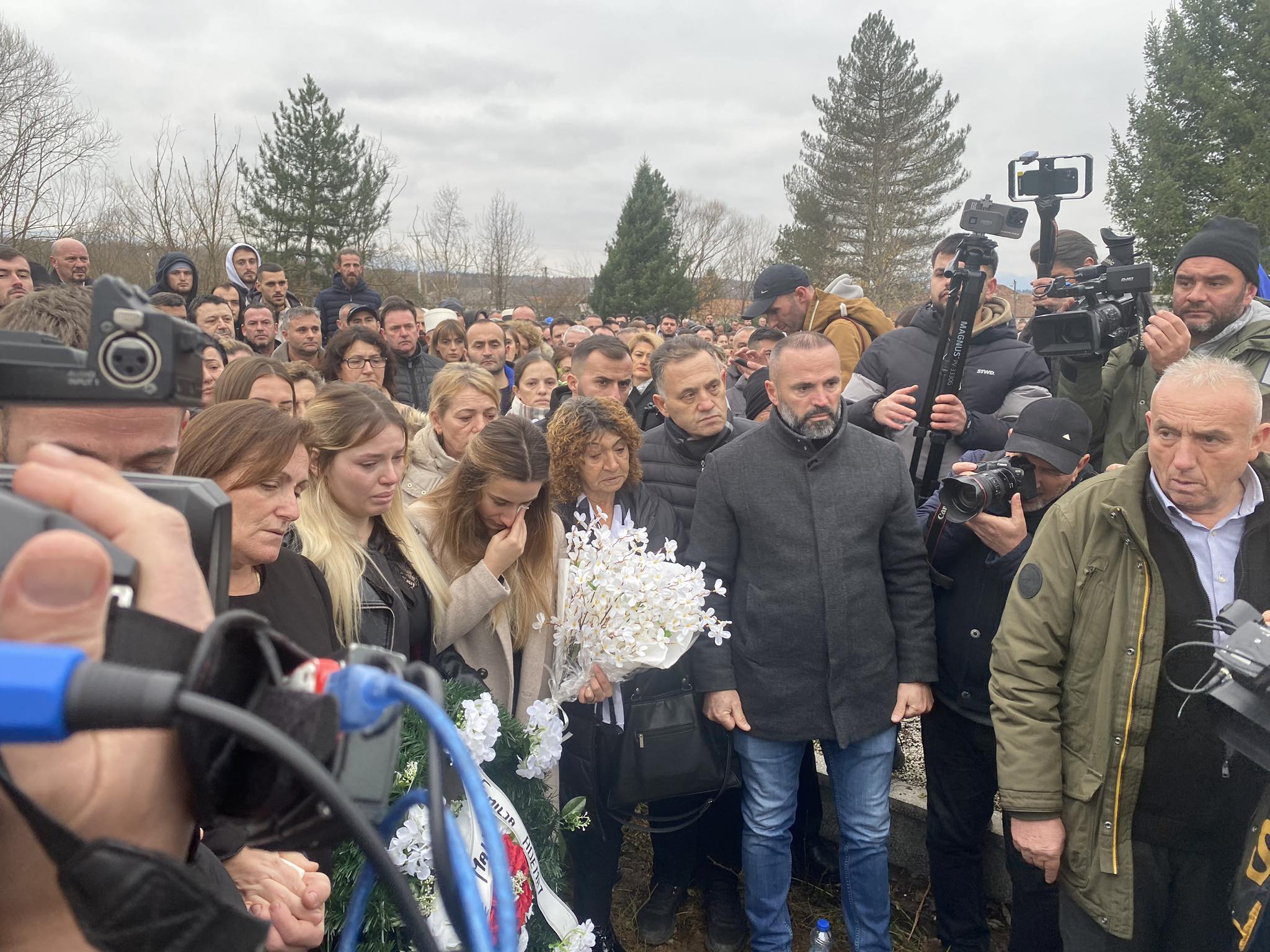 Liridona Ademaj rivarroset në fshatin e saj të lindjes – marrin pjesë ...