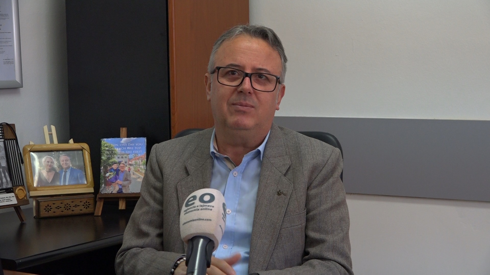 Hashani: Një mjek trajton mbi 100 pacientë me grip sezonal brenda ditës ...