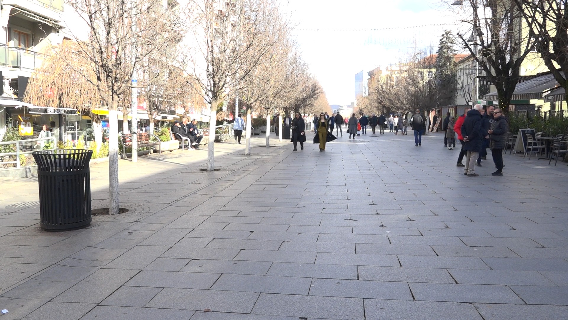 Qytetarët të gatshëm për zgjedhje të parakohshme, fituese e shohin ...