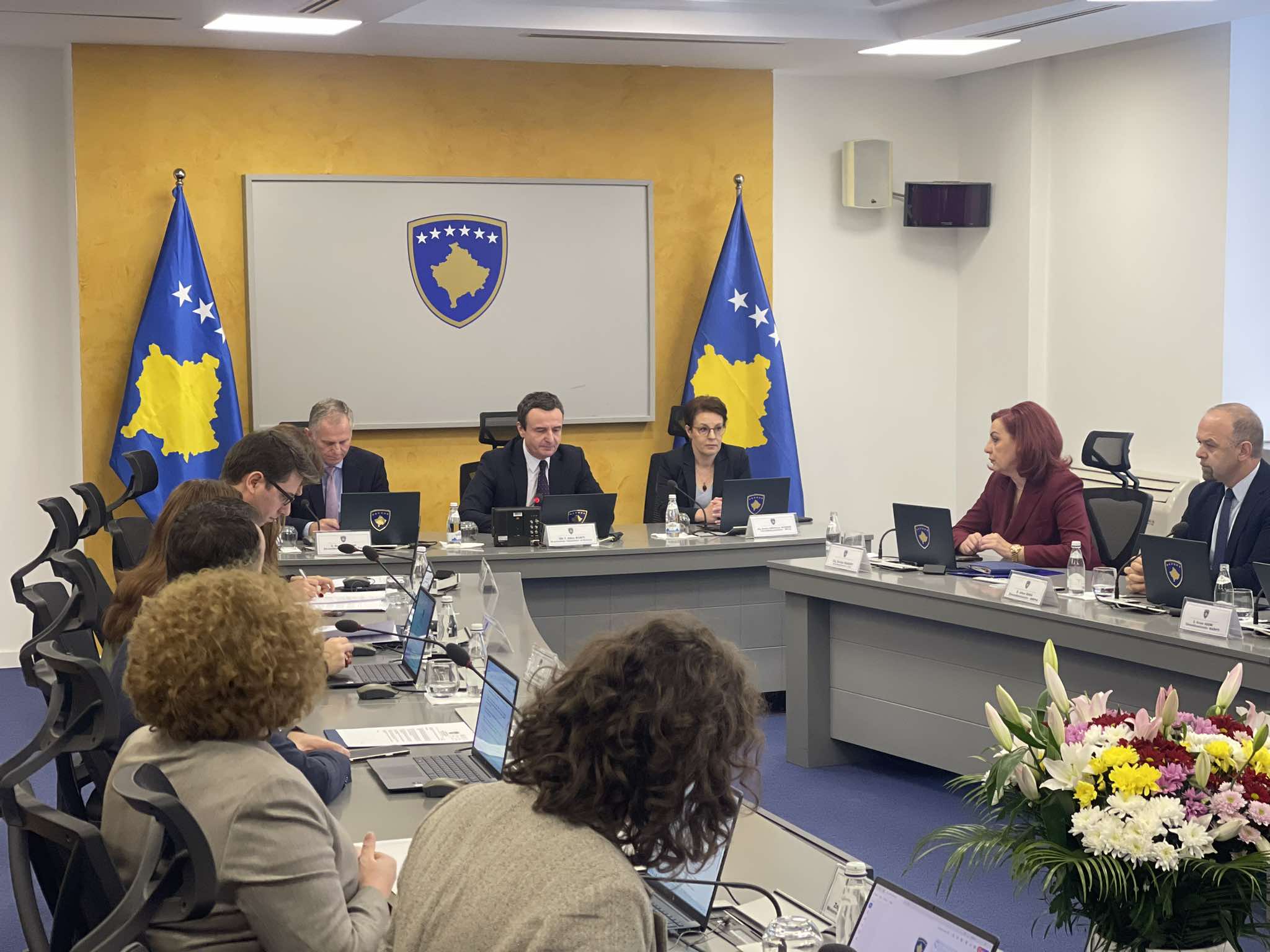 Rigjykimi në Bruksel për vrasjen e Enver Hadrit, Qeveria ndan 100 mijë ...