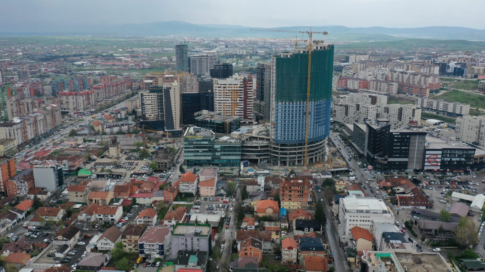 Ekonomistët: Mungesa e stabilitetit ekonomik dhe politik, pengesë për ...