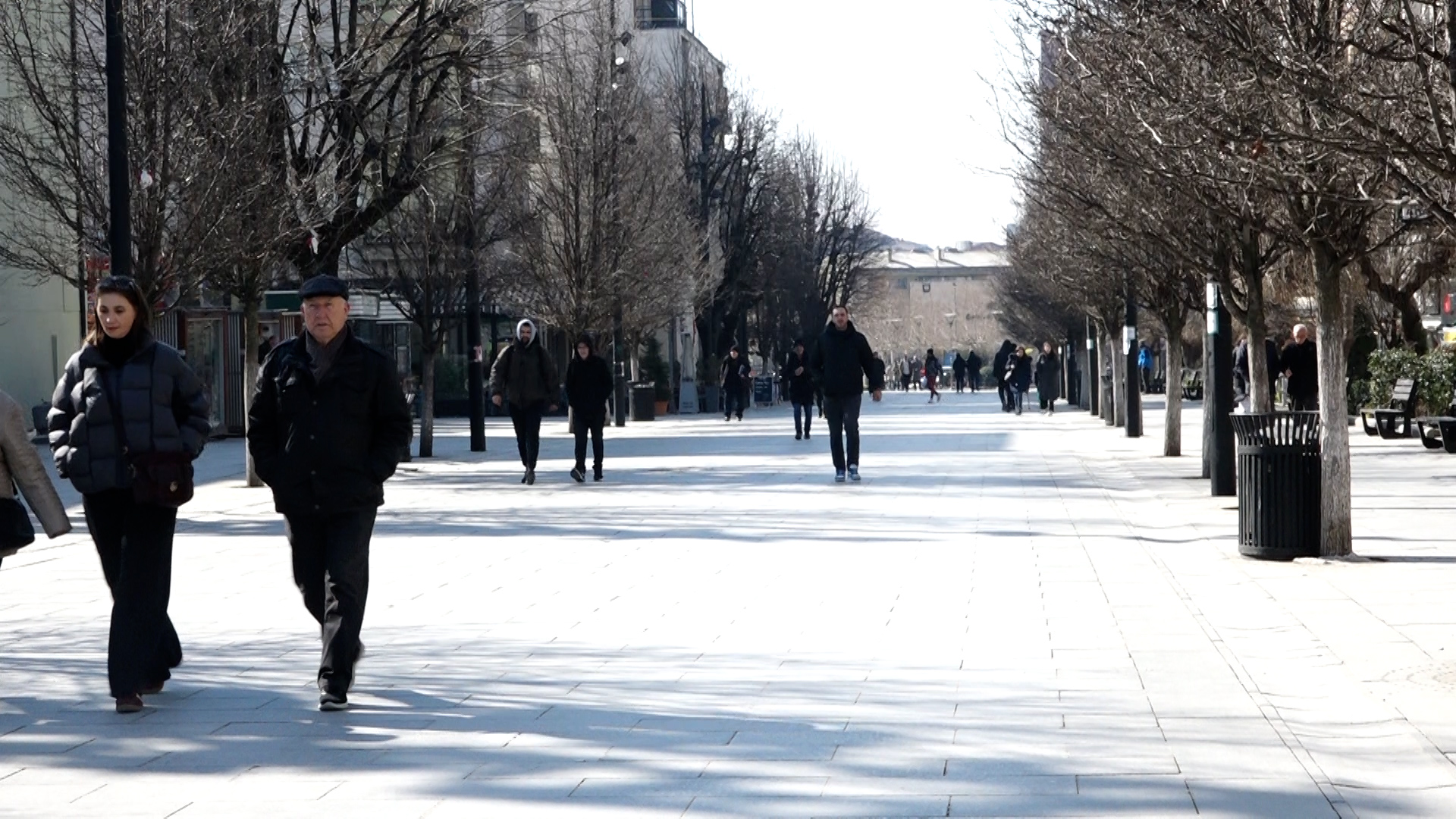 Ekonomistët: Çdo vonesë në krijimin e institucioneve dëmton Kosovën në ...