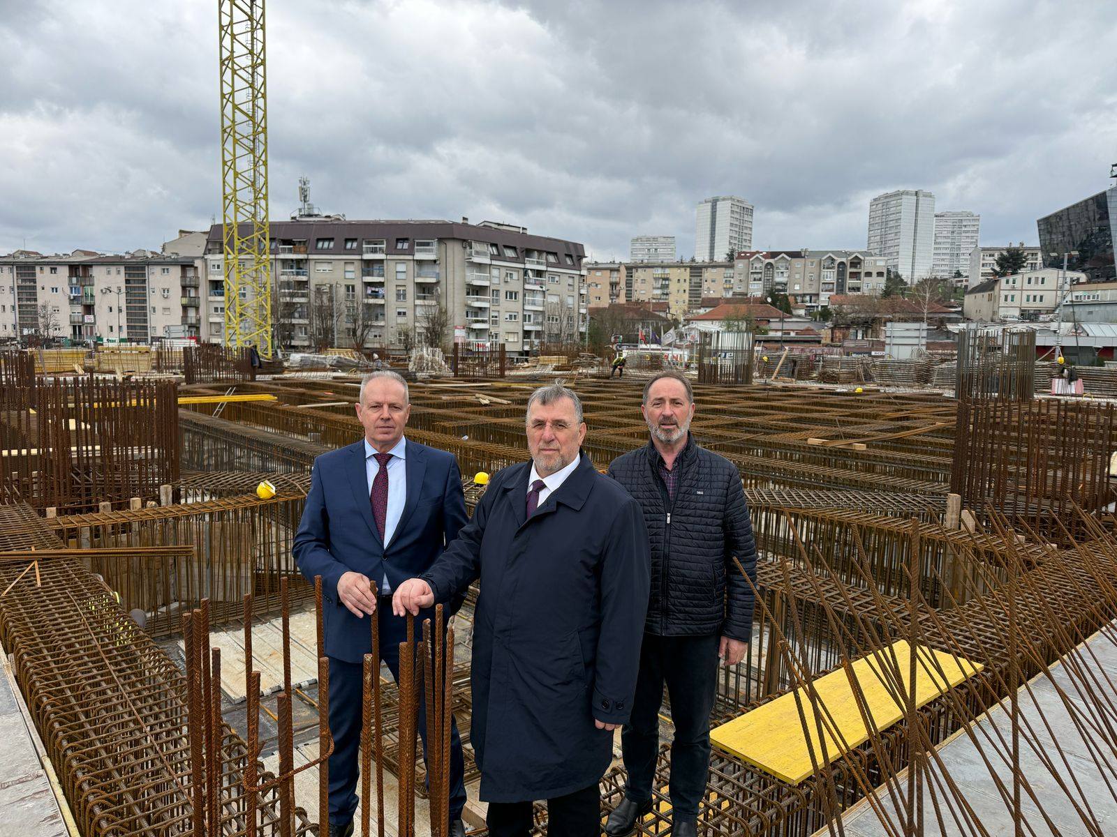 Myftiu Naim Tërnava viziton punishten e Xhamisë Qendrore në Prishtinë – Ekonomia Online