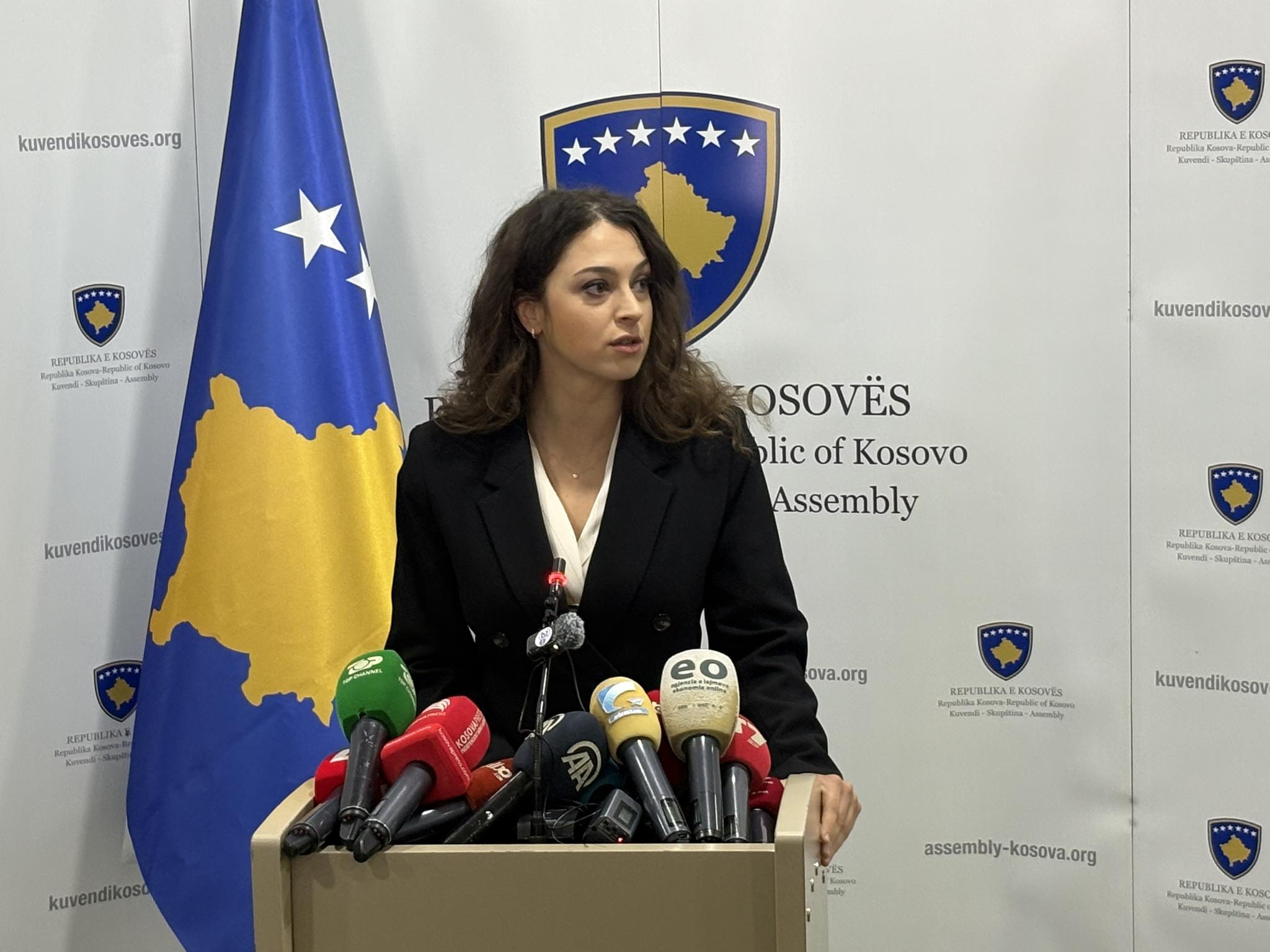 Kica –Xhelili: LDK-ja nuk ka takim, qëndrimi kundër koalicionit me VV ...