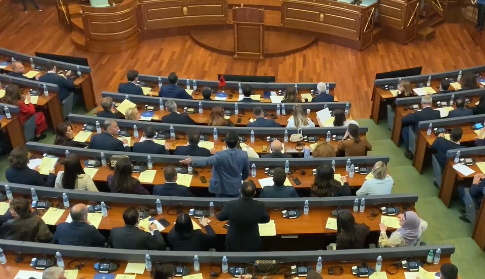 Dimal Basha reagon ashpër ndaj Listës Serbe: S’u betuan si deputetë ...