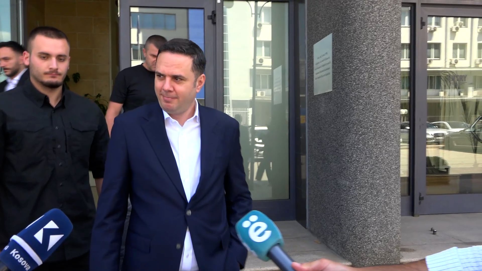 Abdixhiku pyetet se kë po ua dërgon Kurti si ndërmjetësim për koalicion: Skam koment – Ekonomia ...