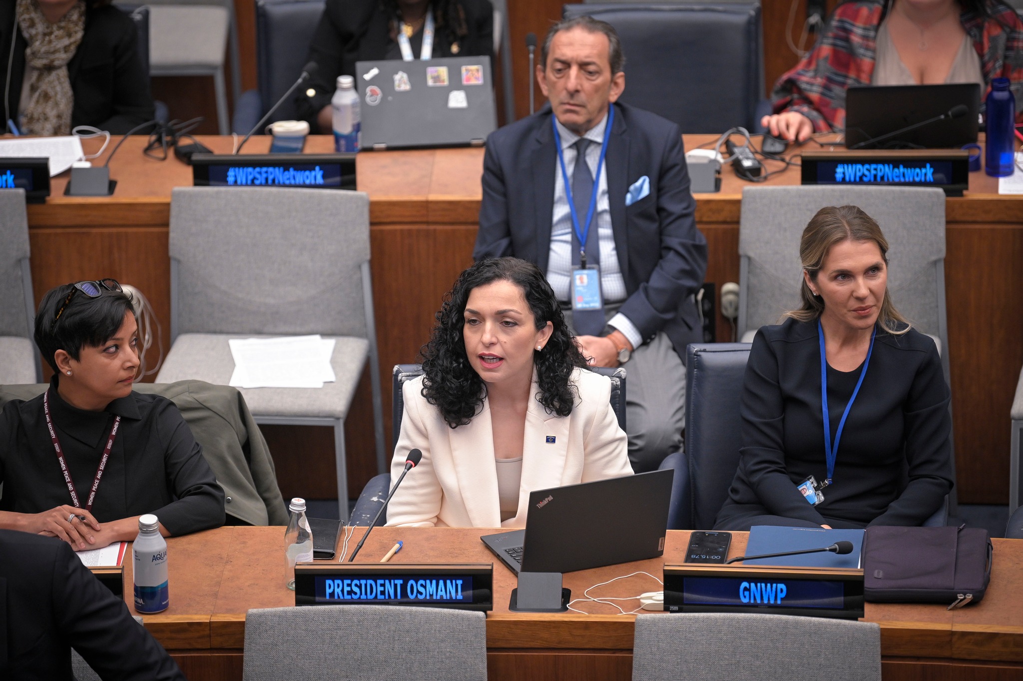 Këshilltari i Osmanit, Gjuriqit: Presidentja është e akredituar në OKB, Serbia mund të bërtas sa ...